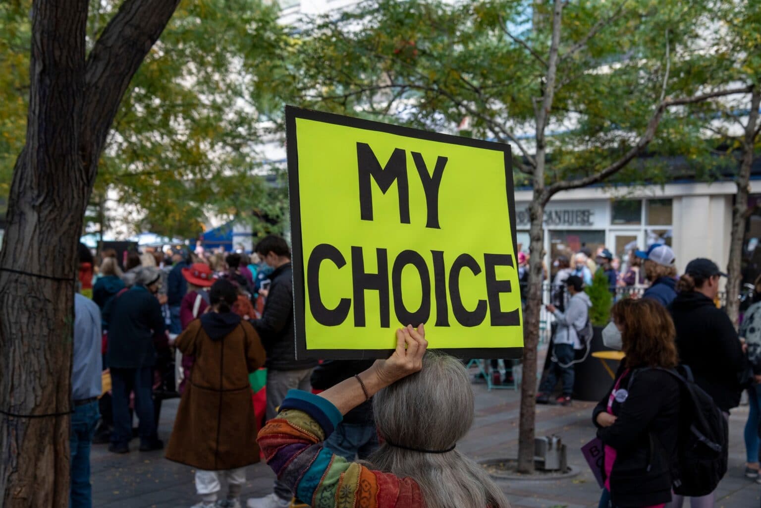 Demonstrators gather in front of Casper clinic to celebrate block on ...